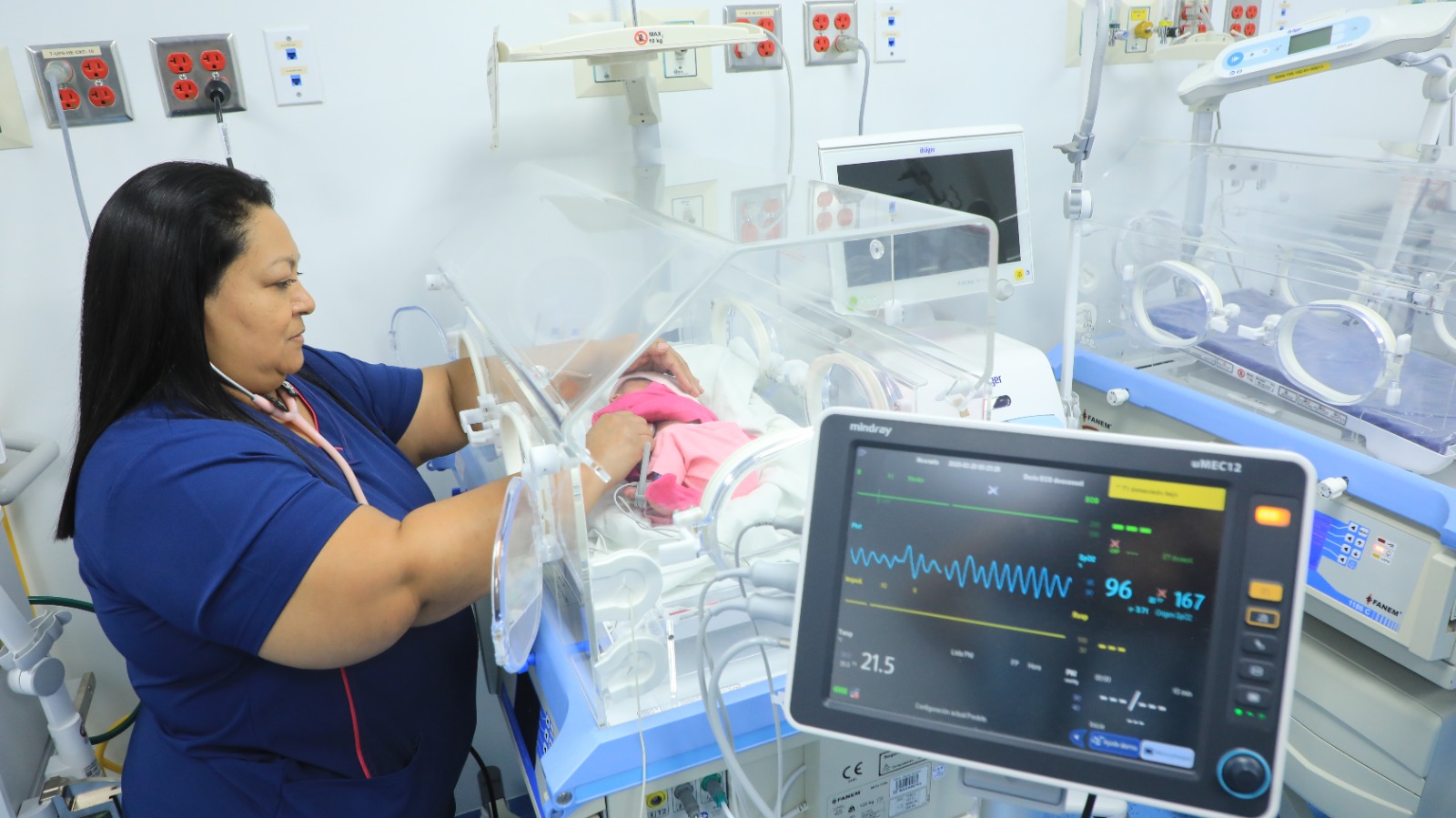 Hospital Zacamil moderniza su atención neonatal con incubadoras ...