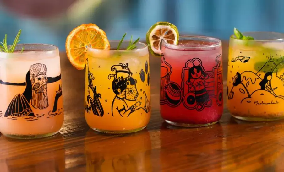 concurso de ilustración para crear los diseños de vasos del mes patrio ...