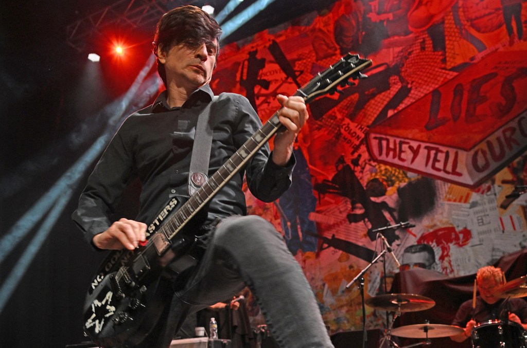 El ex frente de Anti-Flag, Justin Sane, debe pagar el acusador de ...